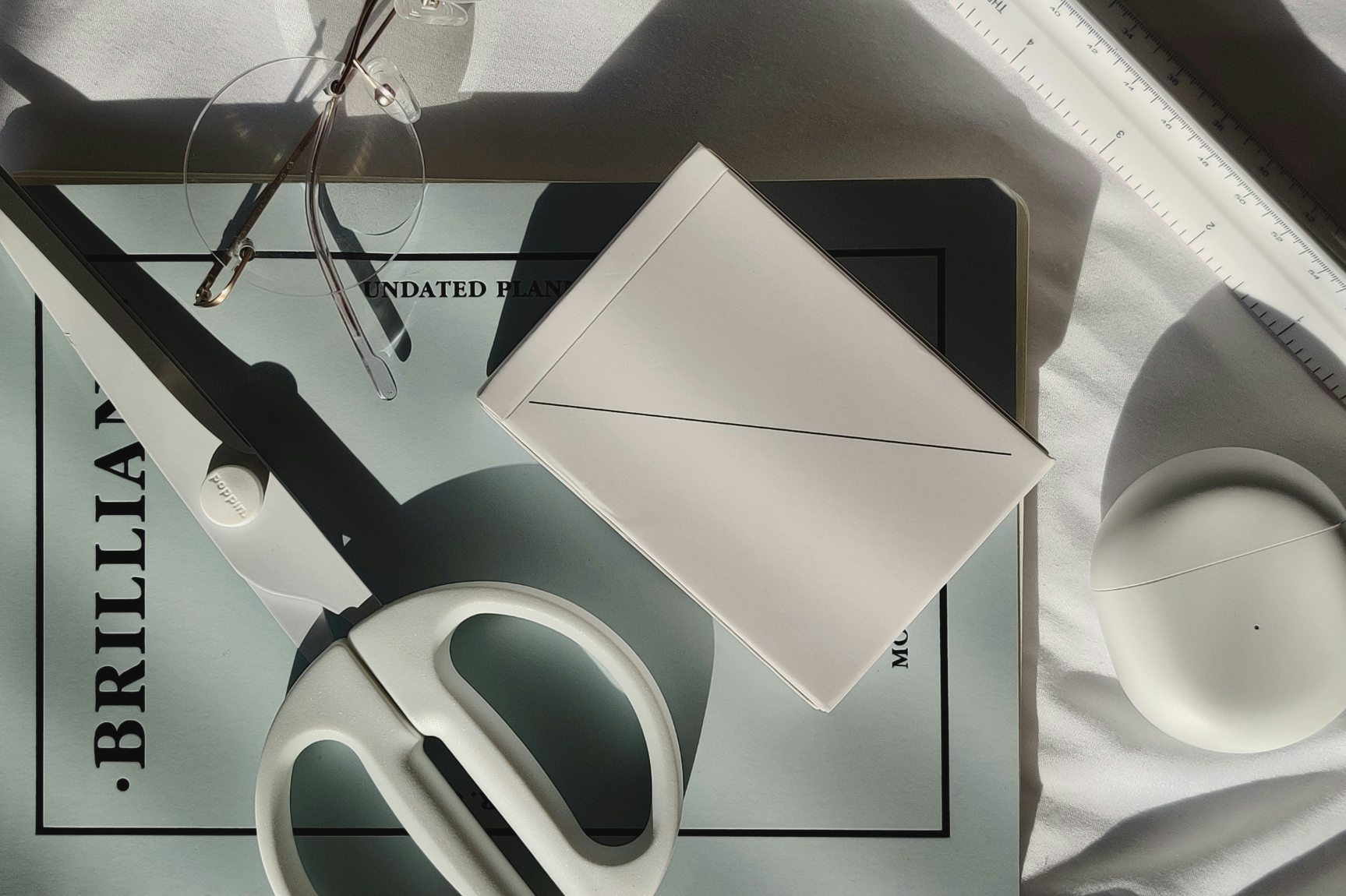 The Essential Office Supplies List for Every Workspace - Your Home for ...